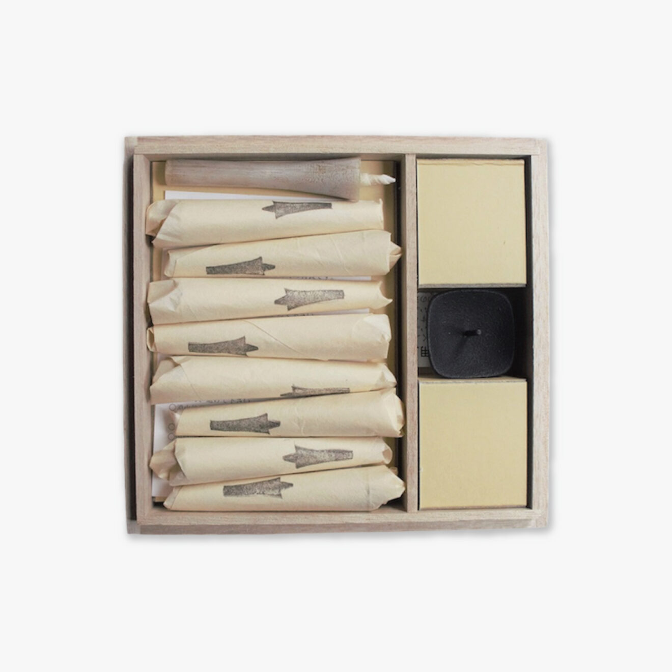 七尾和ろうそく | ハゼろうそく 一本杉 ハゼロウの和ろうそく [石川] | afugi (オウギ) -日本製の生活雑貨を産地から届ける通販サイト-