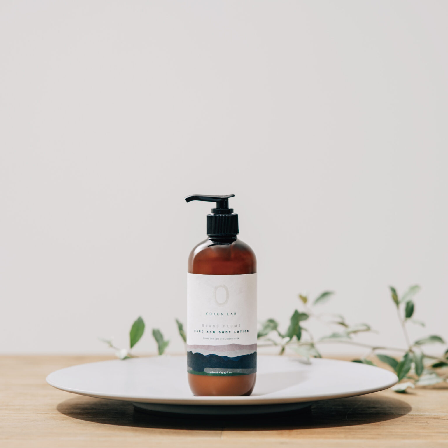 やまがシルク | ハンド＆ボディローション (280ml) 保湿力20倍の国産シルク配合 COKON LAB [熊本] | afugi (オウギ) -日本製の生活雑貨を産地から届ける通販サイト-